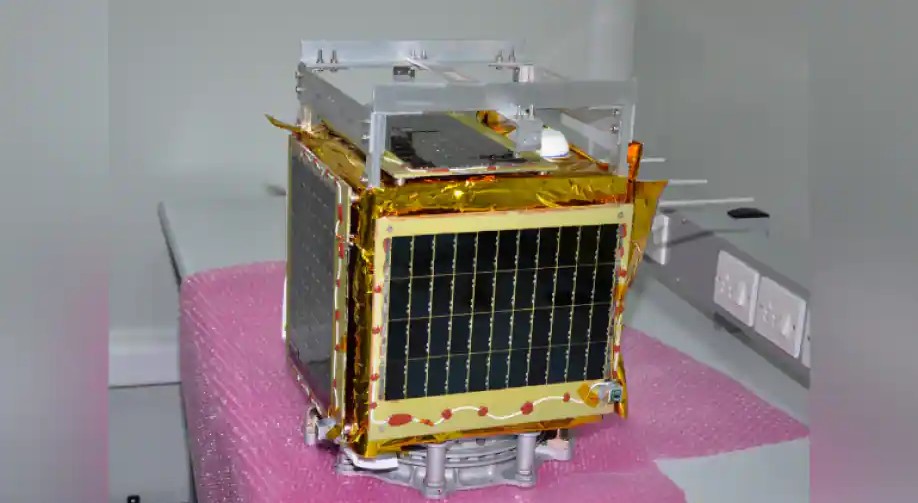 Green fuel-powered satellite engine